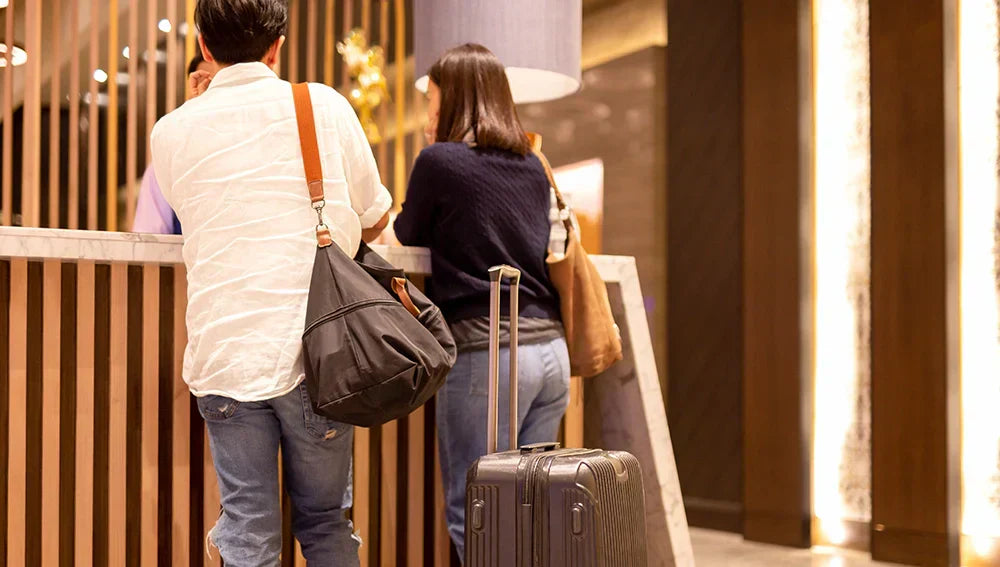 How to Welcome Late Arrivals to Your Accommodation: A Complete Guide ...